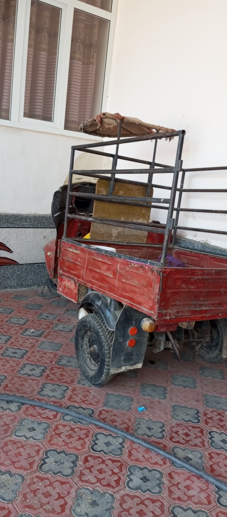 Muravey holati zor benzinga yuradi