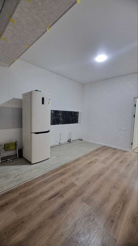 Срочно продается 3х комнатная квартира 3 этаж ЖК Азия(м999)