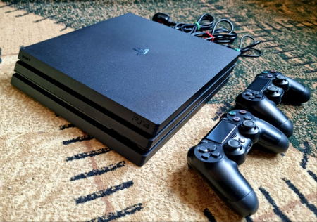 Ps4 pro 1 tb juda yahshi narx oyinlari bilan tayyor