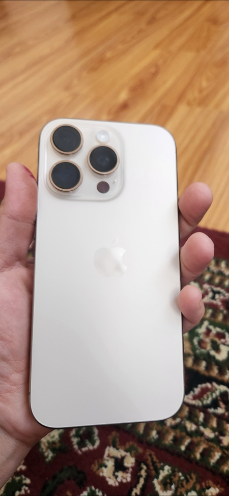 Iphone 16 Pro 256 Gb Desert Titanium yengi