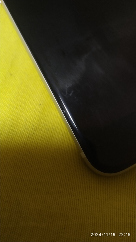 Iphone Se 2020 64gb nok xolatti