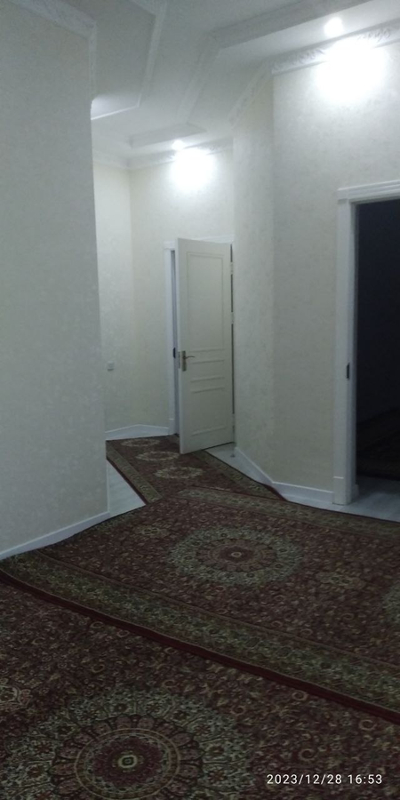 Дом Учкахрамон Гулистон обод