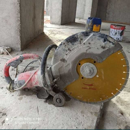 Almazne kalankada teshik teshamiz