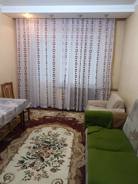 Аренда СЕРГЕЛИ 8. 350у.е . С обстановкой на втором этаже. 2хв3х/9 балк