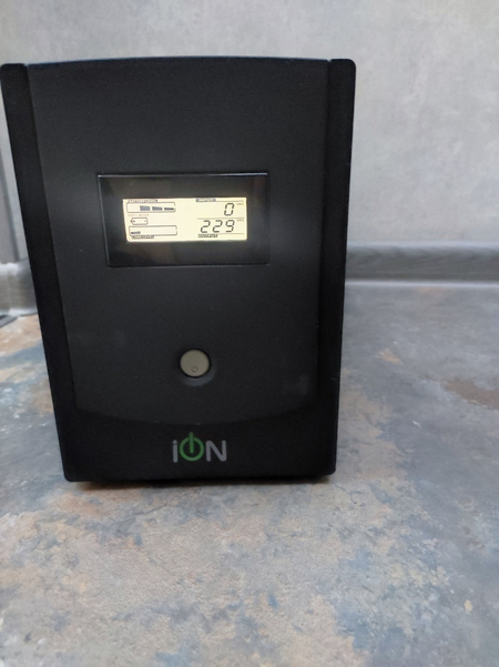 UPS 2000 LCD ion