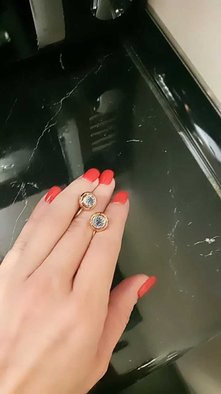 Золотые серёжки очень красивые