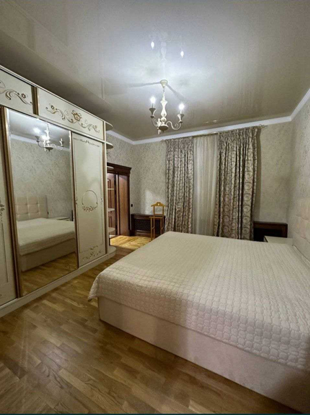 Продаётся Евродом Мирзо-Улугбеке Амир Темур махалля 6,1-соток (N 9437)