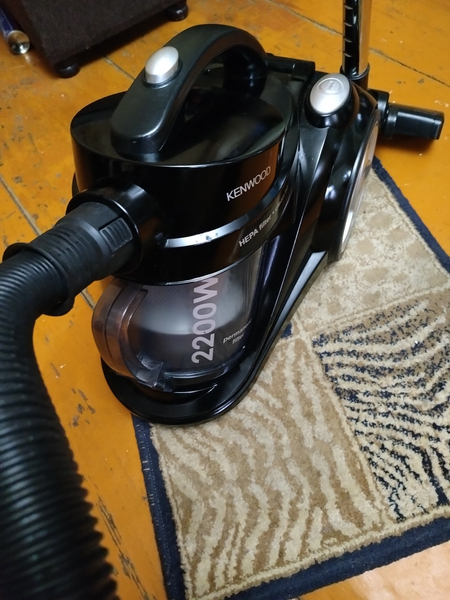 Пылесос KENWOOD 2200в