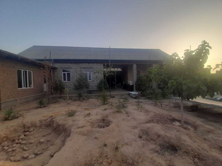 Termiz tumani Yangi o'zbekiston massivida Hovli sotiladi.