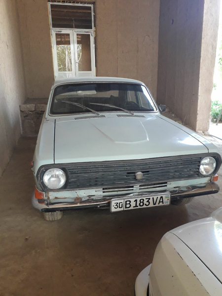 Gaz 24 sotiladi arzon narxda.