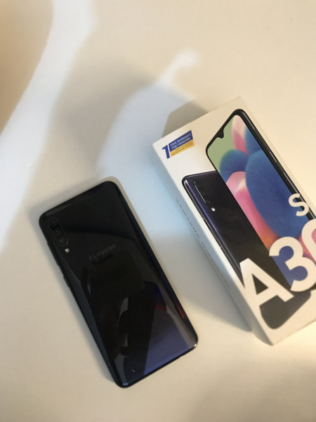 Продам samsung A30s (4/64)