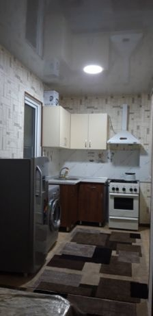 Аренда улицу мукуми Новза 2 комнатная 1 этаж упакованная