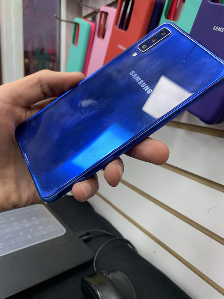 Samsung A7 64Gb ideal