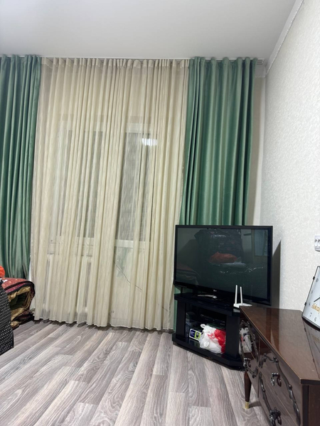Срочно Продам квартиру на Сергели 7  2/4/9