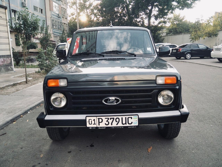 Lada Niva Legenda Oq