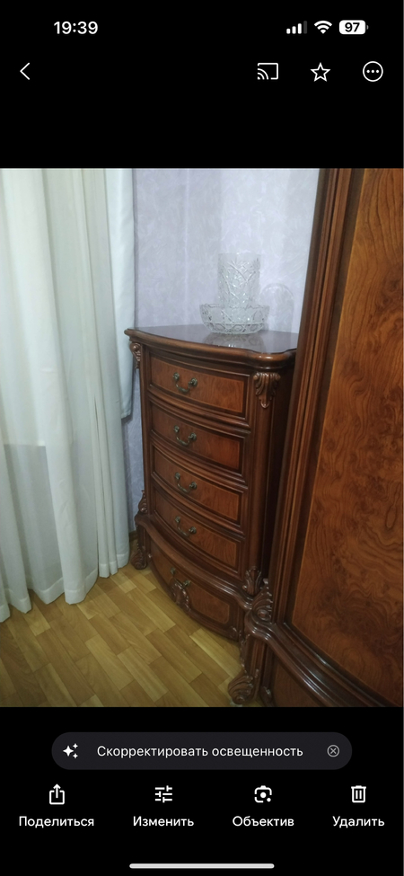 Продается спальный гарнитур