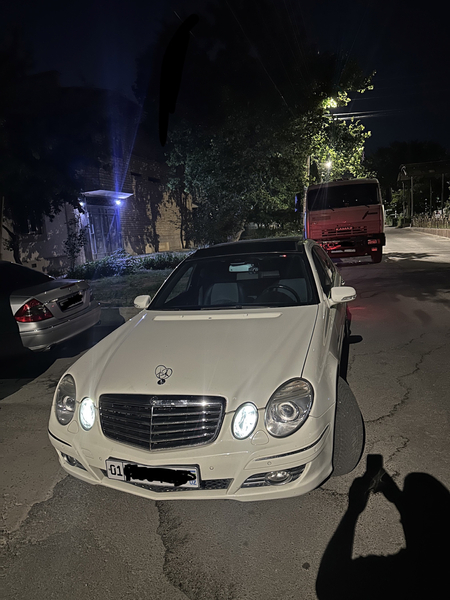 Mersedes benz W211