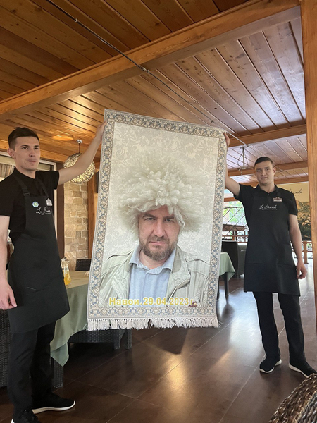 Национальные товары и сувениры
