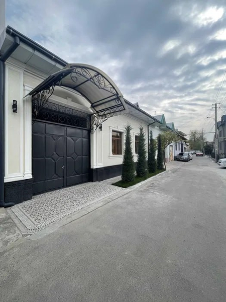 Продается дом на махалла 1 чарх комолон