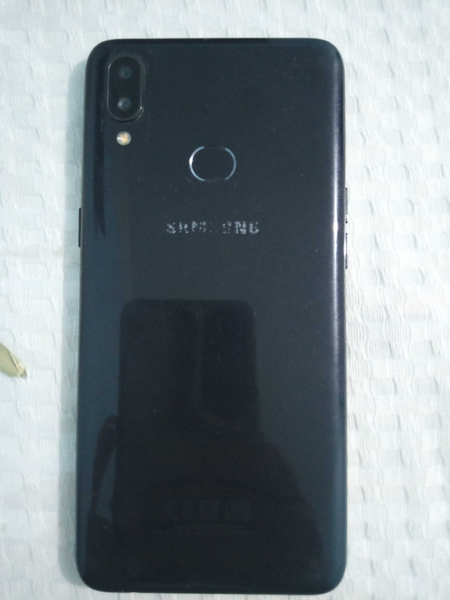Samsung A10s xolati yaxshi