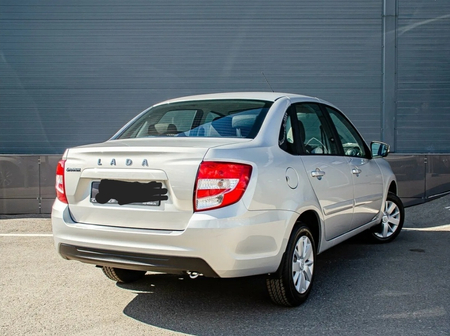 Lada granta  2019