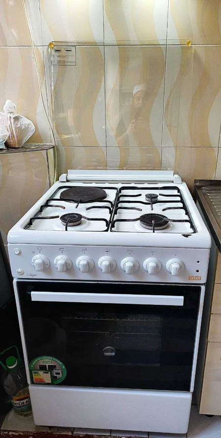 Газовая плита+вытяжка