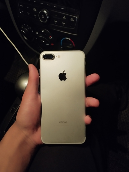 I phone 7 plus 128gb