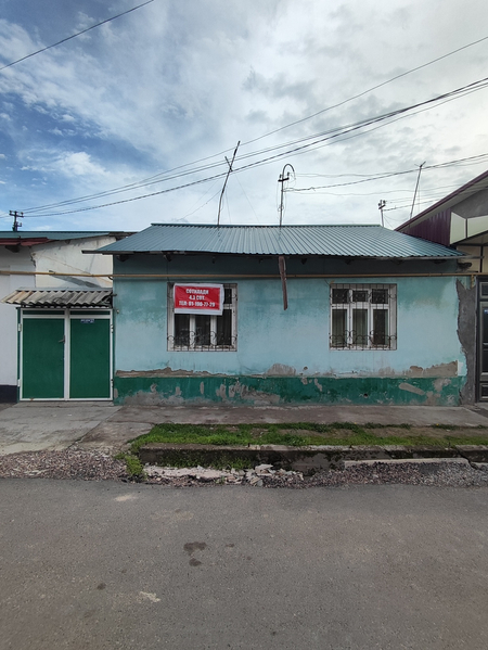 Продается дом на участке 4.3 сотки.