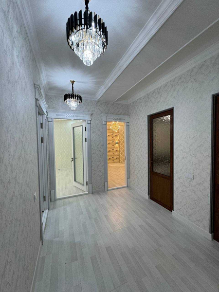 3х комнатная квартира на 8 этаже 86кв/м, в Самарканде