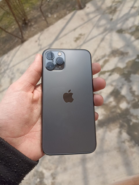 iPhone 11 pro LLA
