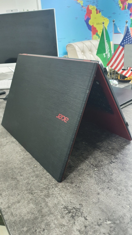 Acer Ofisnoy Notbuk