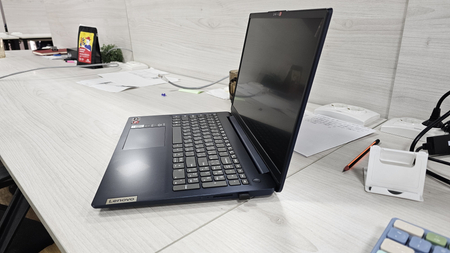 Lenovo ideapad ryzen 5 5620