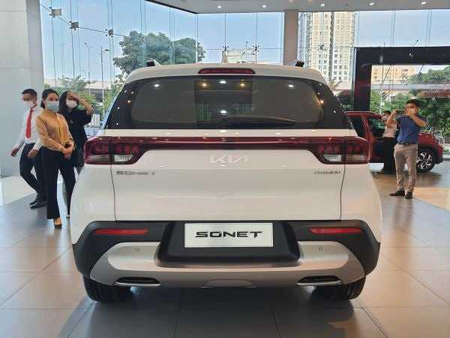 KIA Sonet  Bolib tulashga Beriladi