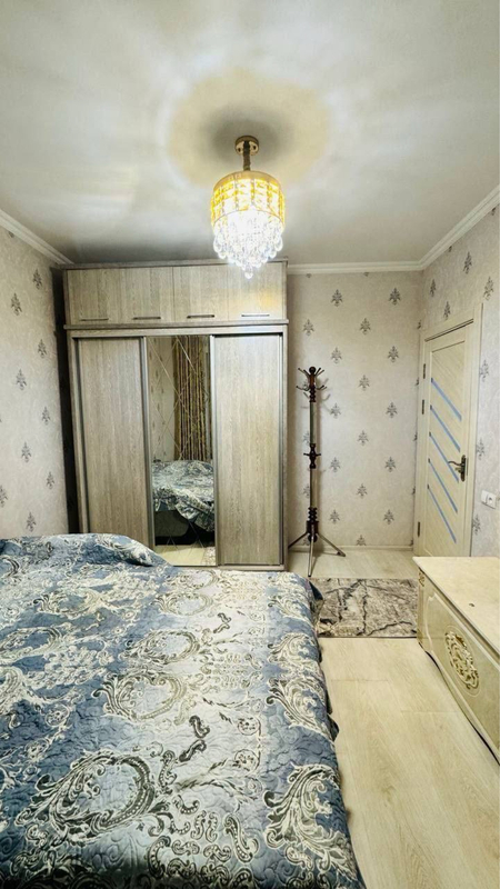 -У Метро 2в3/4/5 Кирпич 77-серия 64кв.м балкон 2х6,1.5х3