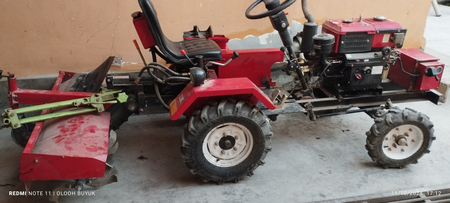 Mini traktor sotiladi