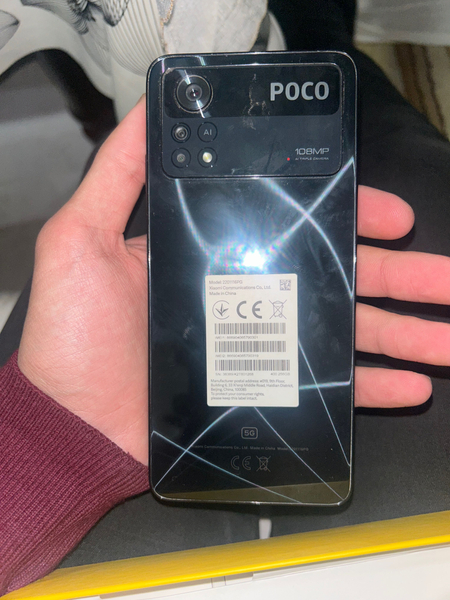 Poco x4.       .