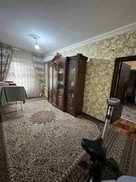 Гулободда 4 хонали. 2-каватда, 4 каватли, Панельли, майдони 90 м2