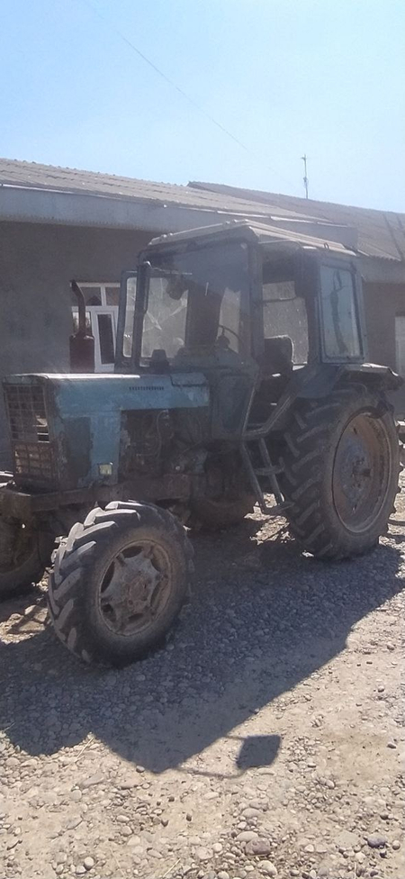Mtz 82.1 srochna sotiladi