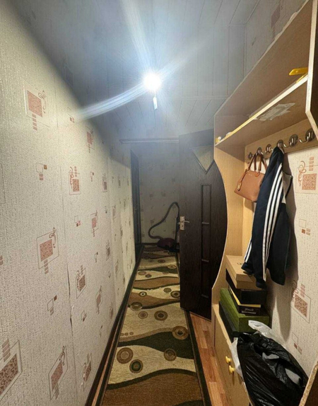 На 14 квартале Чиланзарского района продается квартира. 2*3/3/5