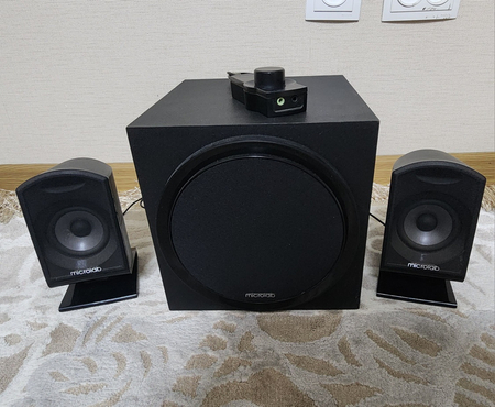 Мультимедийная акустика Microlab M-820