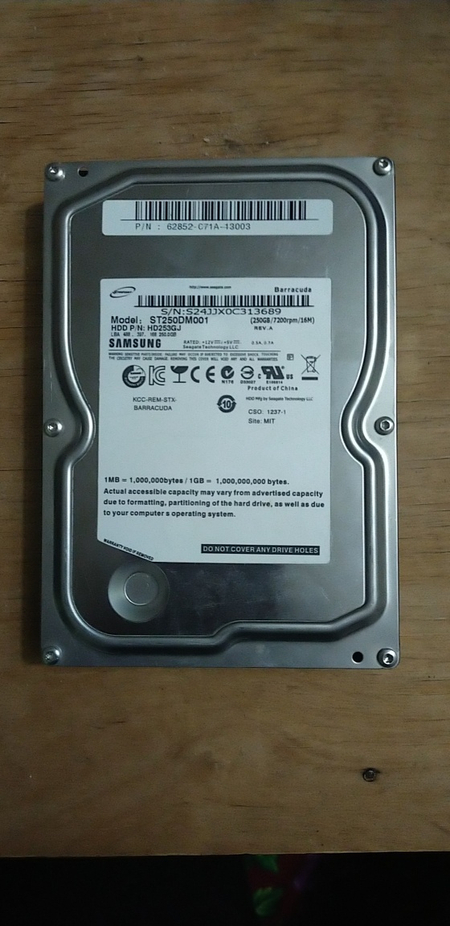 Жёсткий диск продается. Qattiq disk sotiladi