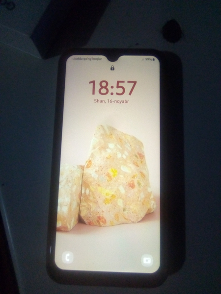 iPhone Samsung A 15 sotiladi