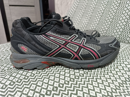 Оригинальные кроссовки ASICS