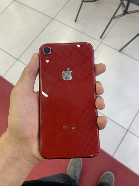 iphone XR sotiladi srochna