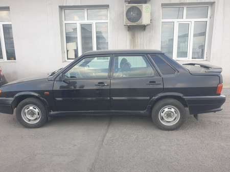 Baz (Lada] 2115 qora