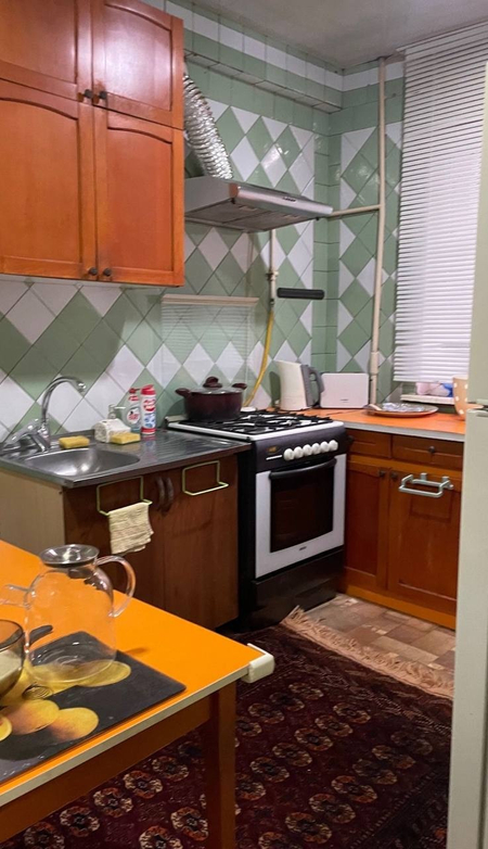 Срочно продаётся квартира на Бобура