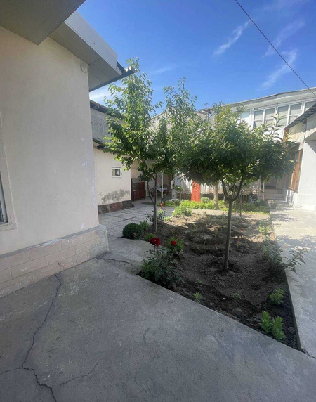 Продается дом в Яккасарайском районе