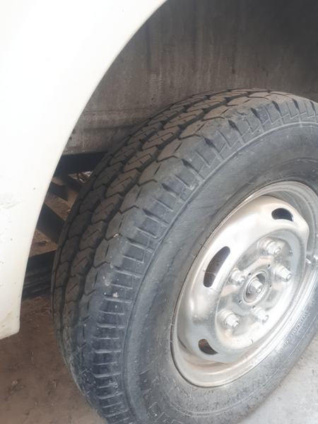 Ford Transit 2001 год