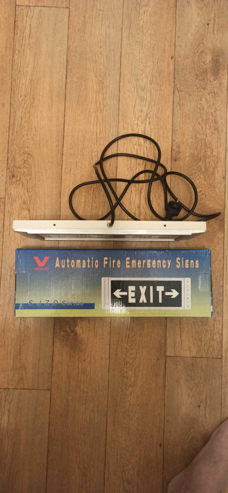 Световое табло Exit (Выход)