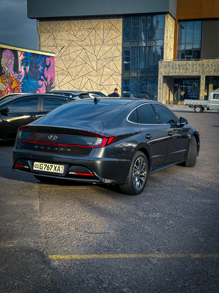Hyundai Sonata Travel позиция, 2022 год ноябрь,30 000 км пробег чистая
